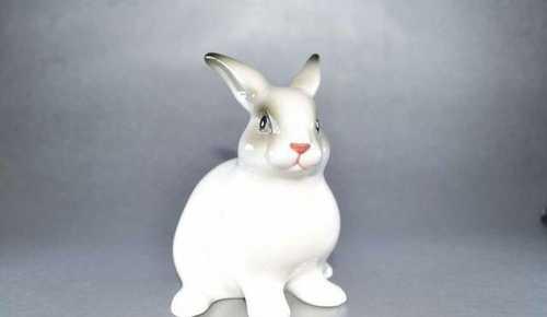 Кролик фарфоровая статуэтка
