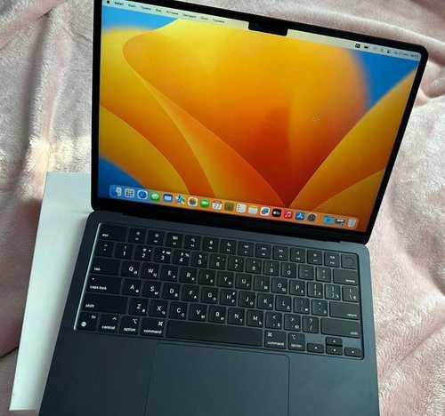 MacBook Air 13 2022 m2 256gb