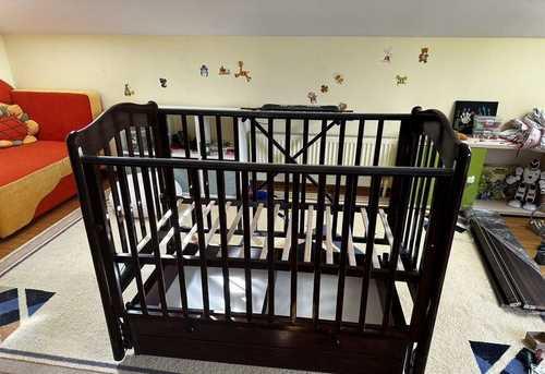 Кровать детская с поперечным маятником