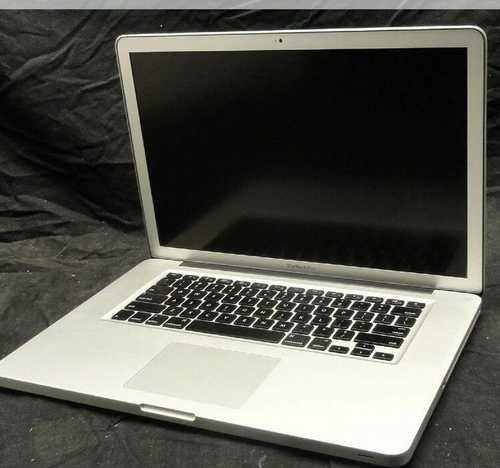 Apple macbook pro 15.1286