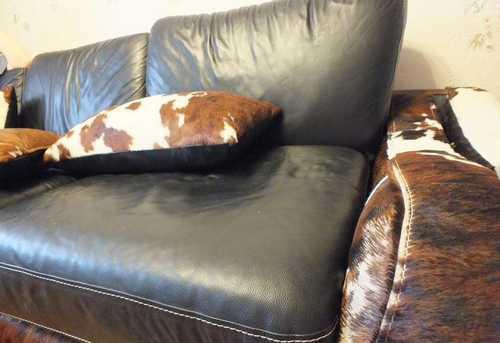 Угловой кожаный диван из натуральной кожи и Пуф