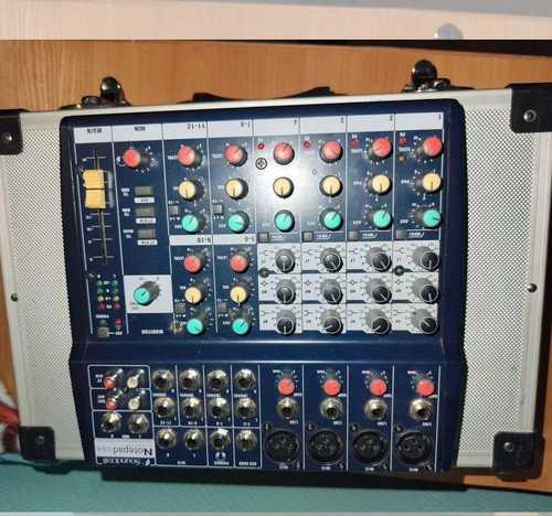 Микшерный пульт Soundcraft notepad124