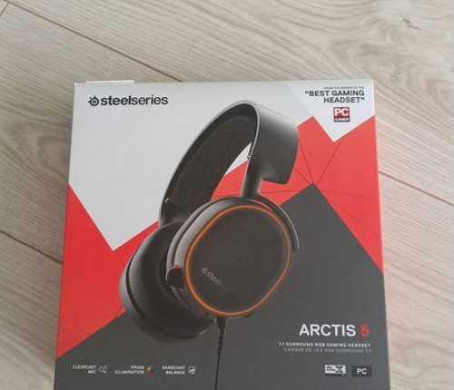 Игровые проводные наушники SteelSeries Arctis 5