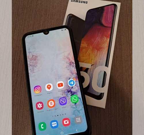 Samsung Galaxy A50, 4/64 ГБ