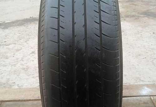 Yokohama dB Decibel E70B 215/60 R16