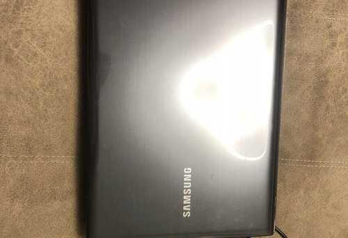 Ноутбук Samsung 355V5C (NP355V5C-S0DRU) серый