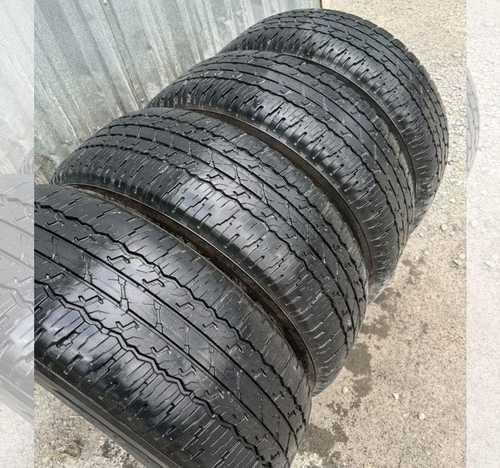 Bridgestone Dueler A/T 693II 265/65 R17