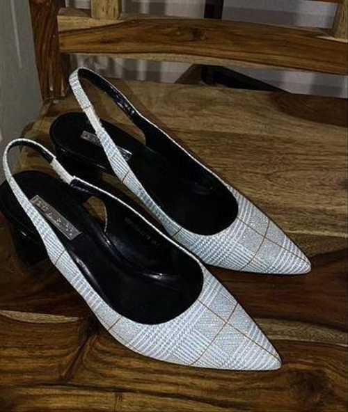 Туфли фирма Inario, размер 39