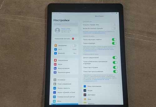 Планшет Apple iPad 9.7 WiFi 32GB Silver A1893