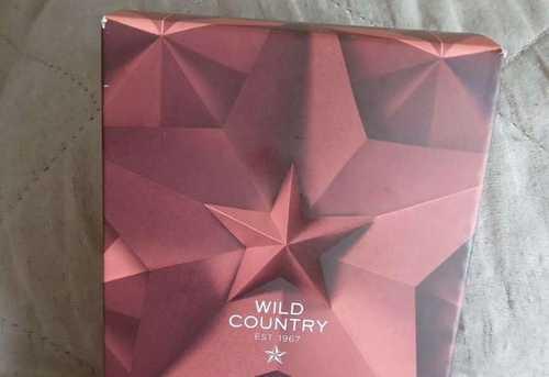 Мужской новый набор Avon Wild Country: духи и гель