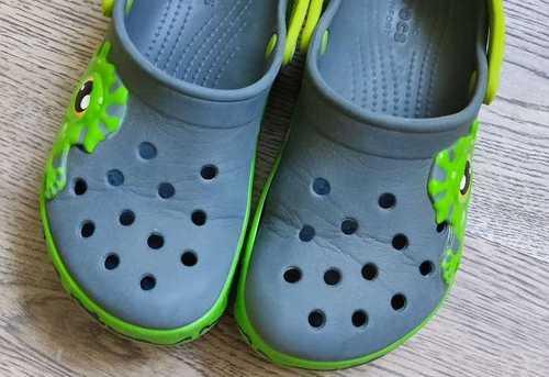 Crocs C13