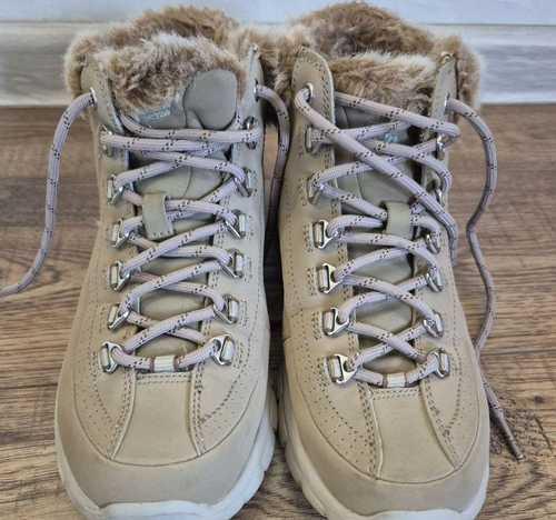 Кроссовки женские sketchers