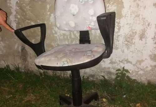 Продам компьютерное кресло