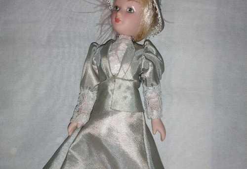 Фарфоровая кукла "Дамы эпохи" от "деагостини"