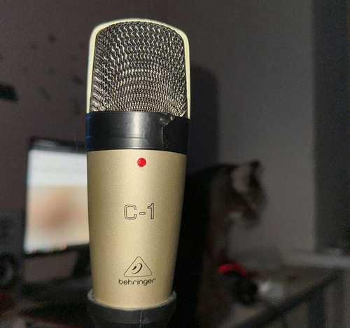 Студийный микрофон behringer c1