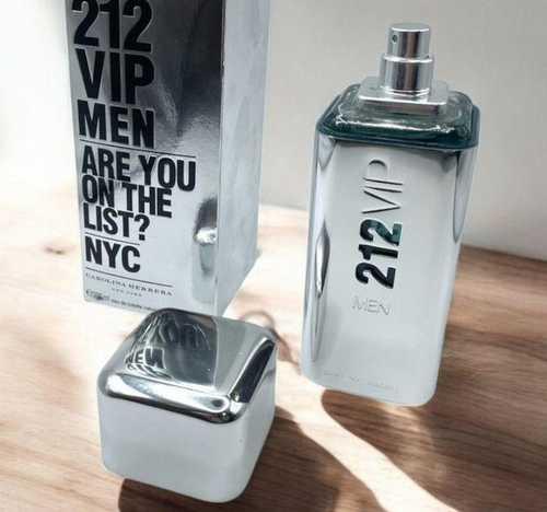 Carolina Herrera 212 vip men/ 212 виайпи Мужской