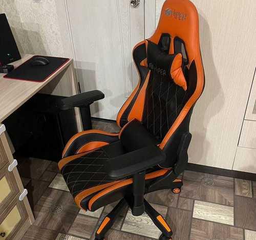 Игровое кресло Hiper