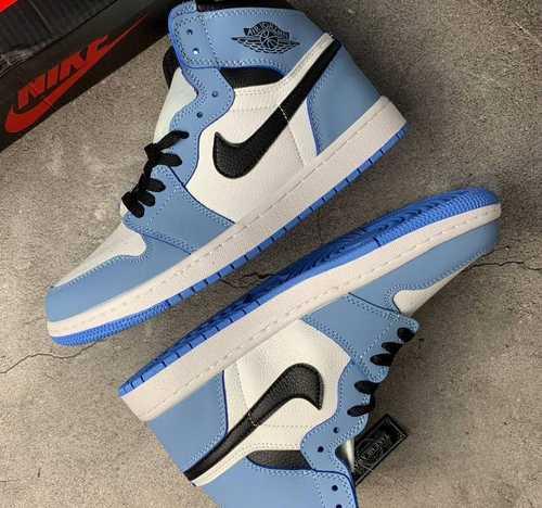 Кроссовки Nike Air Jordan 1 High University Blue