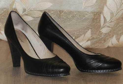Кожаные черные Туфли Covani