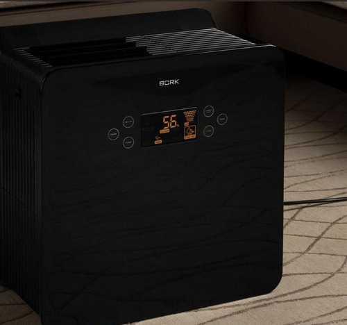 Увлажнитeль и очиститель воздуxа Bork Q710