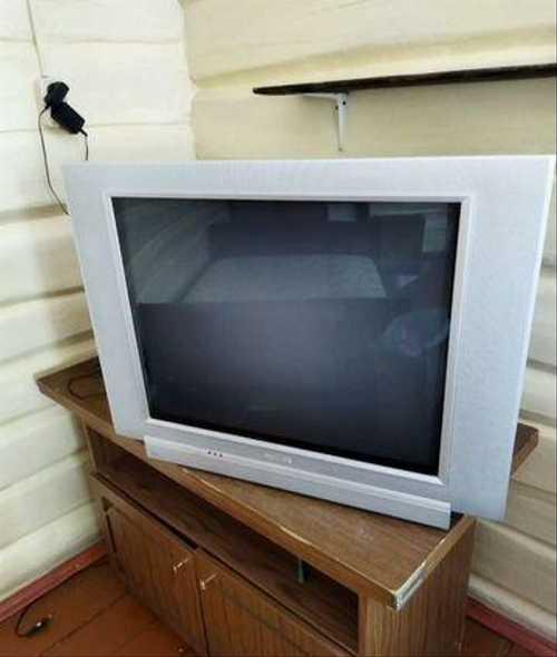 Телевизор Philips 29 (73см)