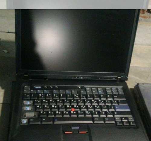 Ретро ноутбук IBM ThinkPad r51