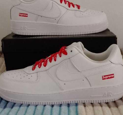 Nike Air Force X Supreme