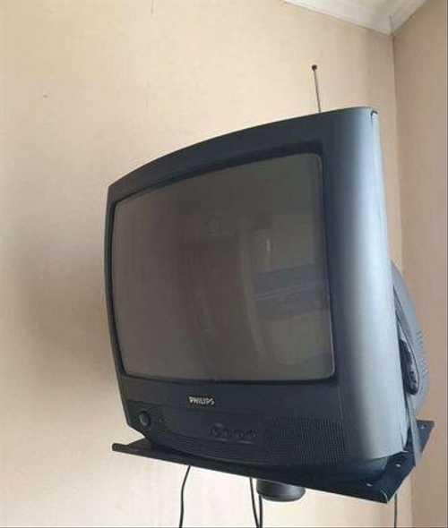 Телевизор Philips с кронштейном