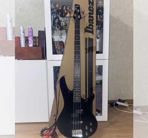 Бас гитара ibanez 4 струнная GIO GSR200-BK black