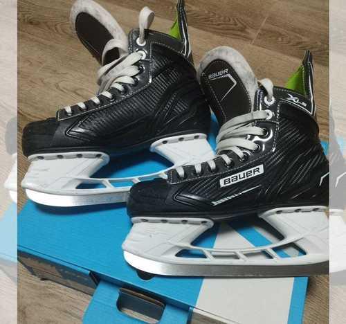 Хоккейные коньки bauer