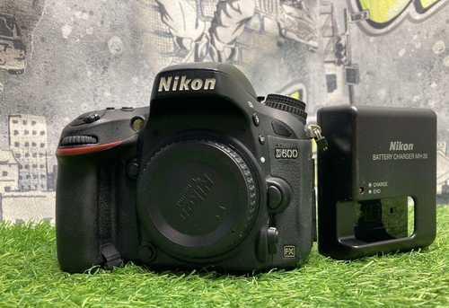 Nikon D600 458.000 кадров