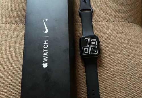 Часы Apple Watch S4 44mm Nike
