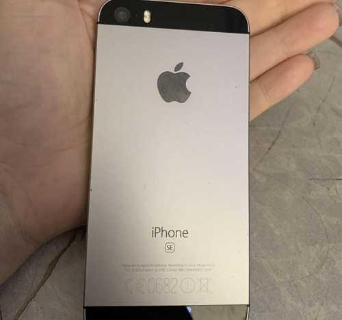 iPhone SE, 16 ГБ