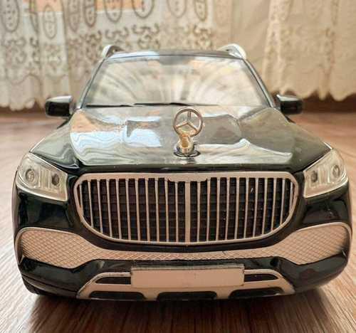 Модель mercedes 1:24