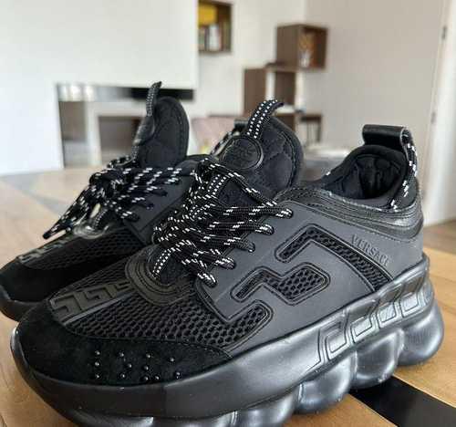 Кроссовки versace chain reaction 38