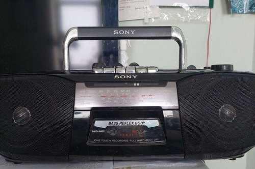 Радиоприемник магнитофон кассетный Sony