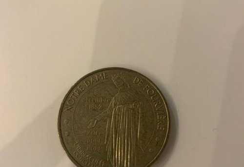 Монета коллекционная нотр-дам-де-Пари