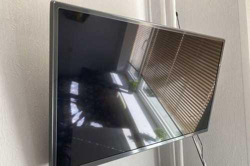 32" (80 см) Телевизор LED LG черный