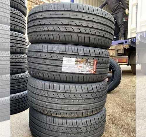 RoadX RXMotion U11 245/40 R20 и 275/35 R20