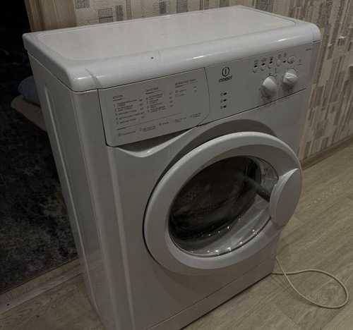 Стиральная машина indesit 4 кг