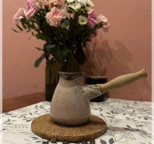Турка керамическая и чашки