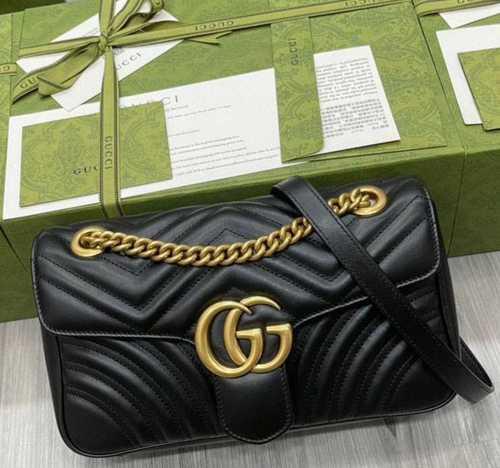 Сумка Gucci Marmont — шик и удобство в одном аксессуаре