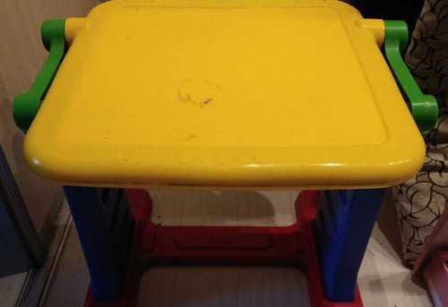 Детский стол -трансформер с доской для рисования