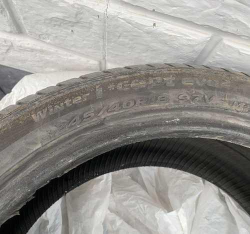 Winrun R330 245/40 R18