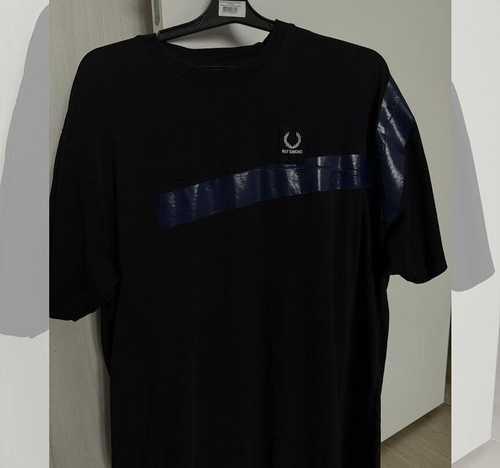 Raf simons fred perry футболка