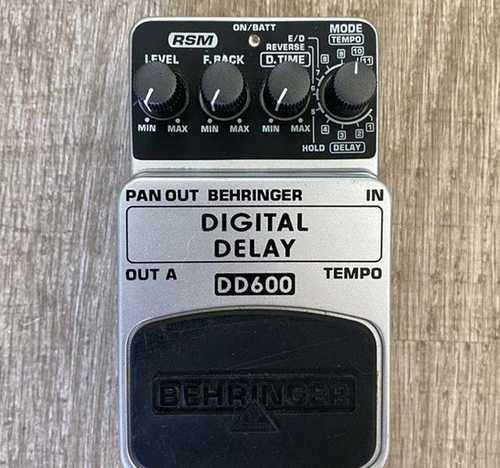 Гитарная педаль dd 600 digital delay