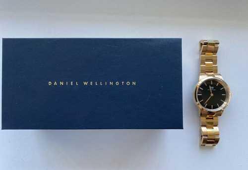 Часы женские daniel wellington