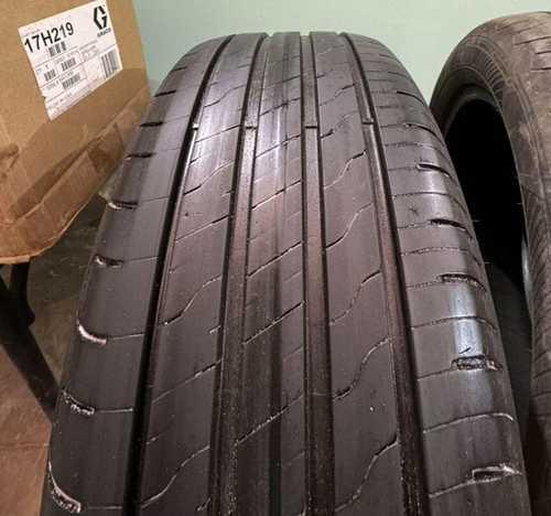 Goodyear EfficientGrip Performance 2 215/55 R17 94W