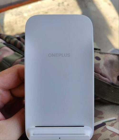 Беспроводная зарядка OnePlus 50 warp charge