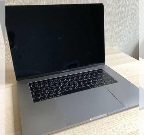 Apple macbook pro 15